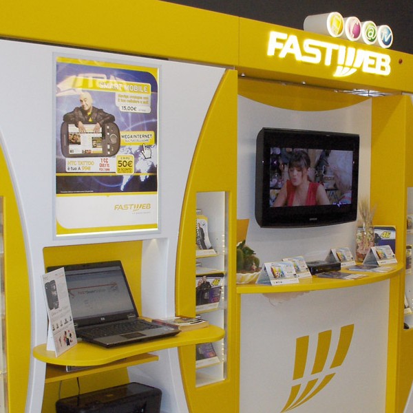 Fastweb in tilt in tutta Italia: blackout totale di rete, sito e ...
